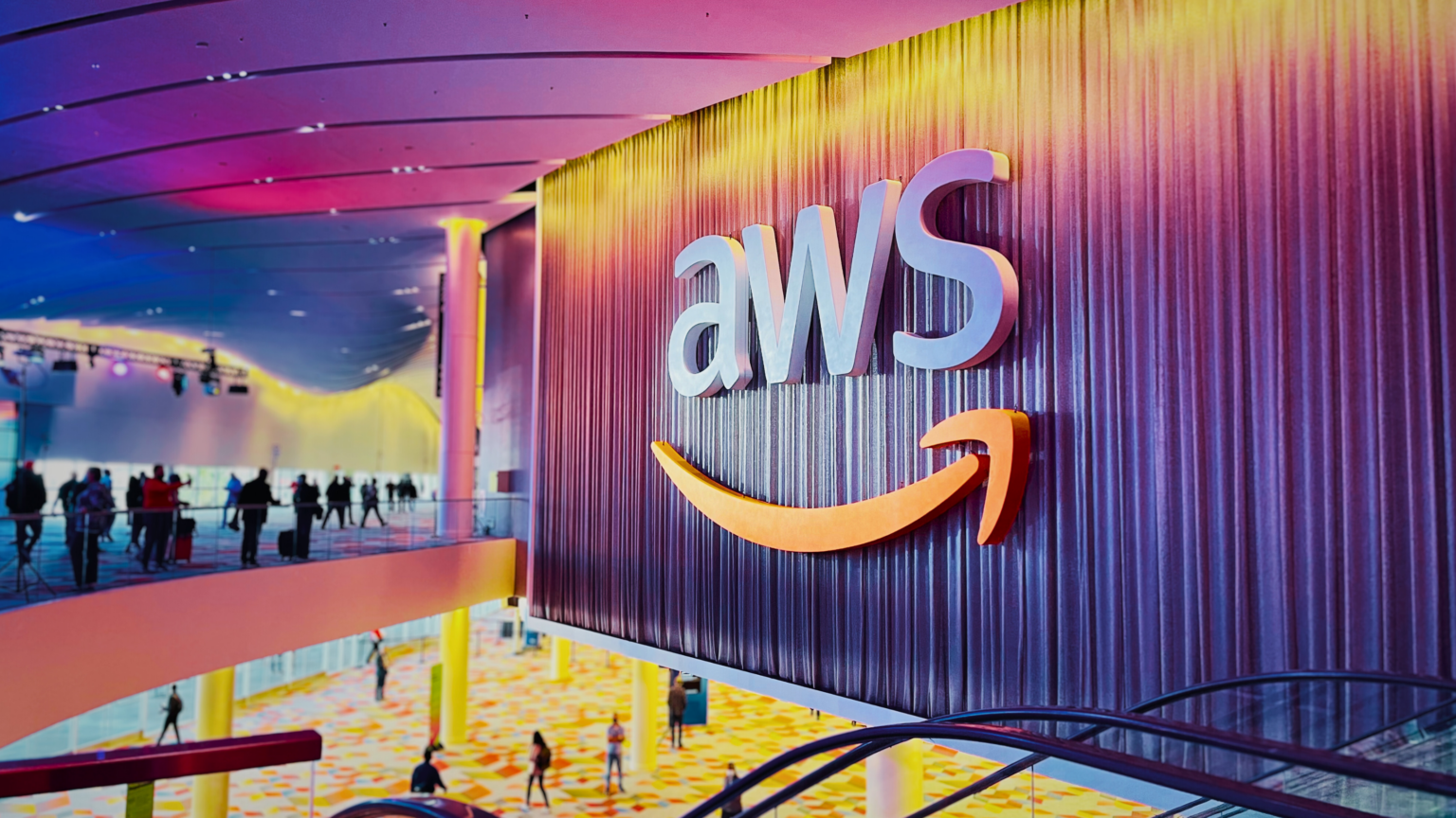 AWS Advanced Tier Services Partner in Vietnam| CMC Telecom